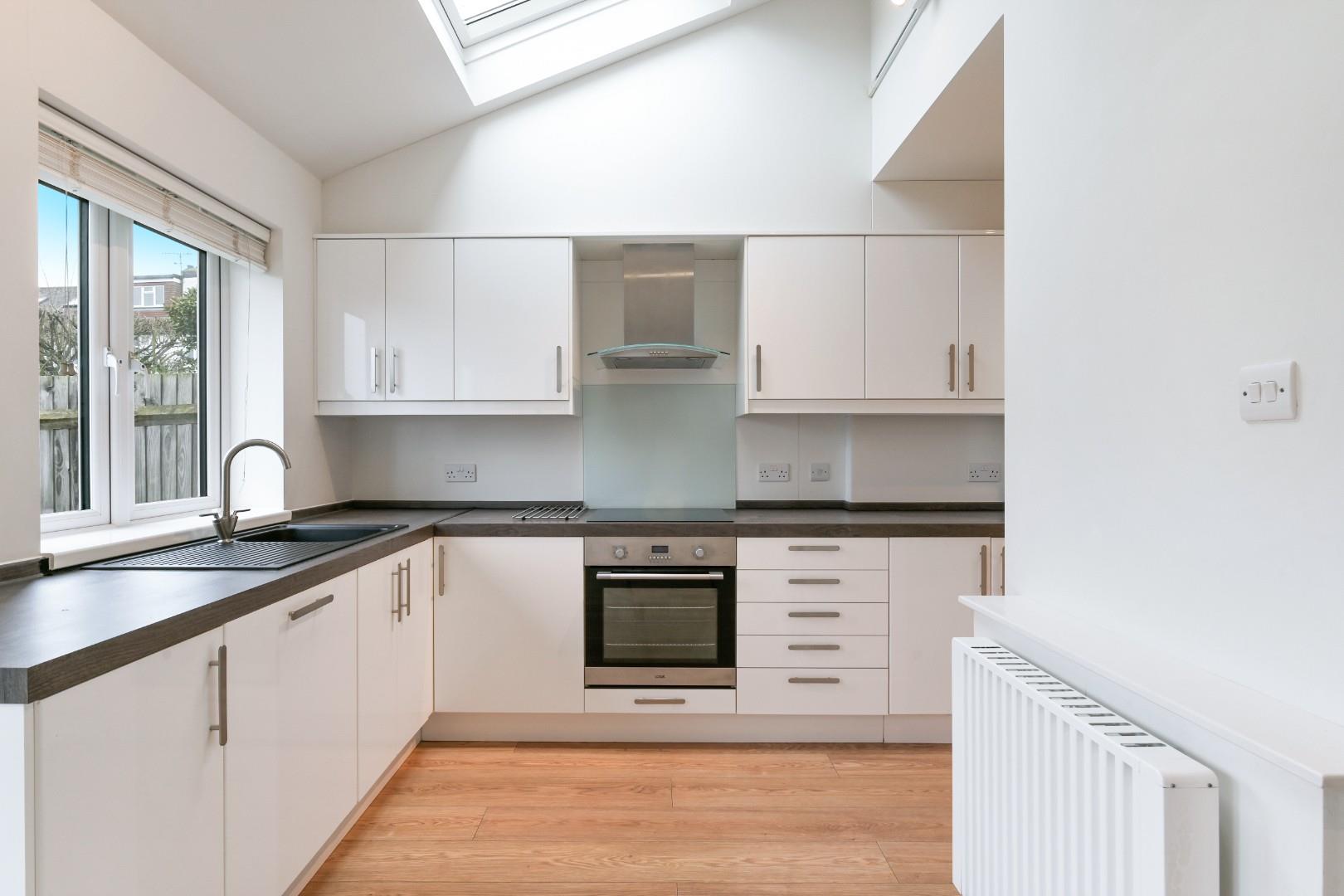 Stoneleigh Avenue, Worcester Park | The Personal Agent